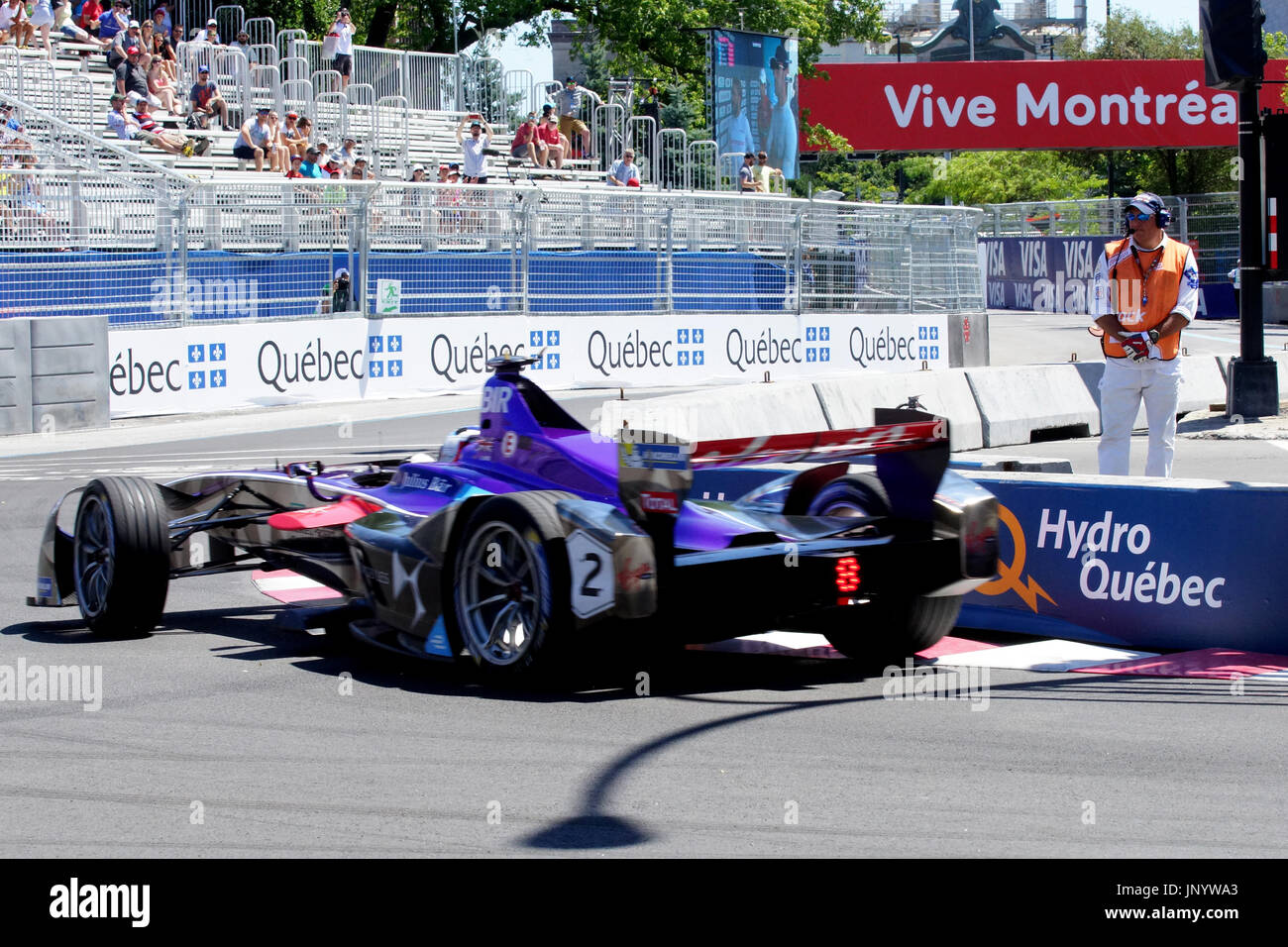 Montreal, Canada. 30th July, 2017. Driver Sam Bird negotiating turn one ...
