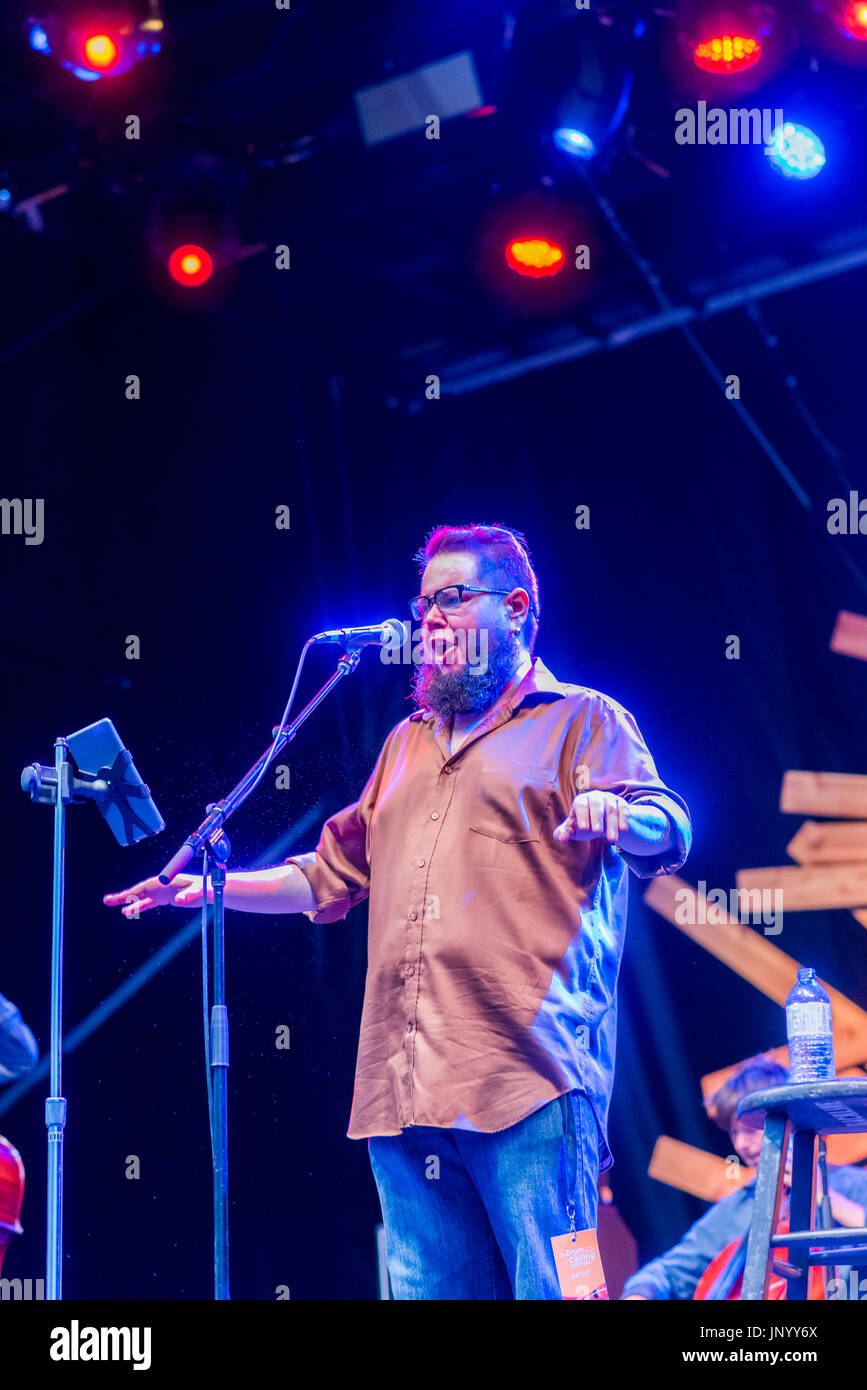 Spoken word hi-res stock photography and images - Alamy