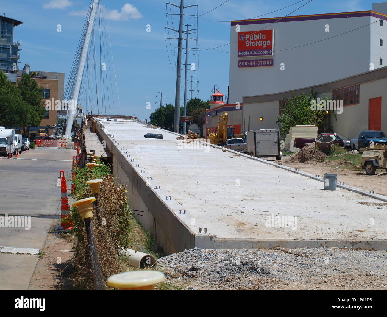Dallas, USA. 31st July, 2017. The $11 Million Katy Trail Pedestrian ...