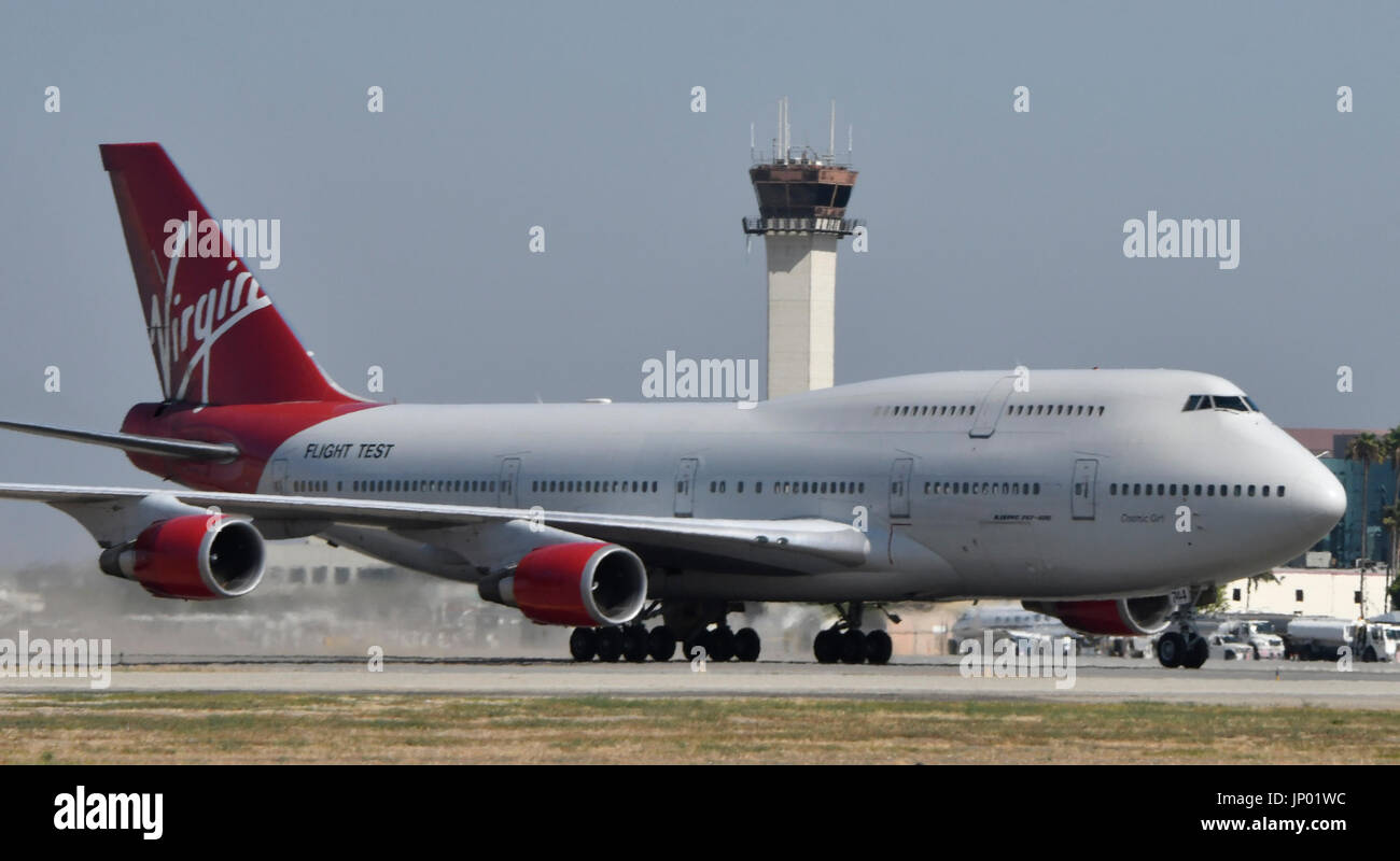 Orbital launch vehicle hi-res stock photography and images - Alamy