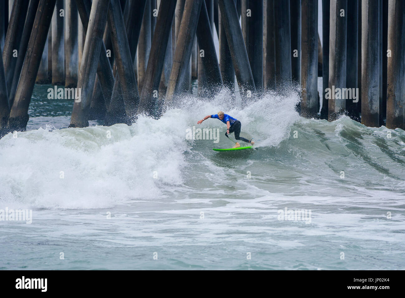 Huntington Beach, USA. 31 July, 2017. Jacob Willcox (AUS) competes in ...