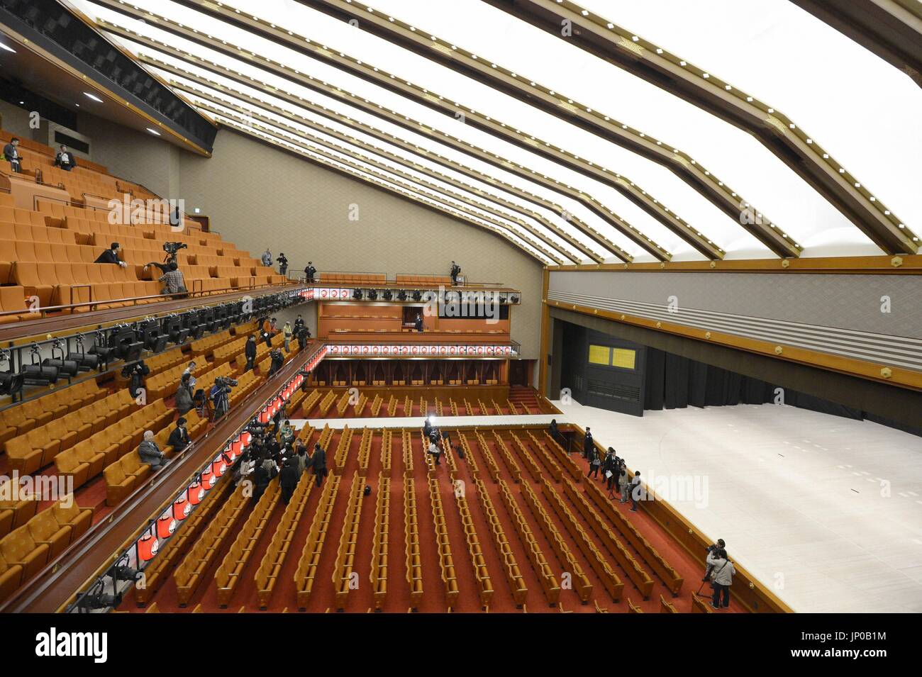 Kabuki tokyo stage hi-res stock photography and images - Alamy