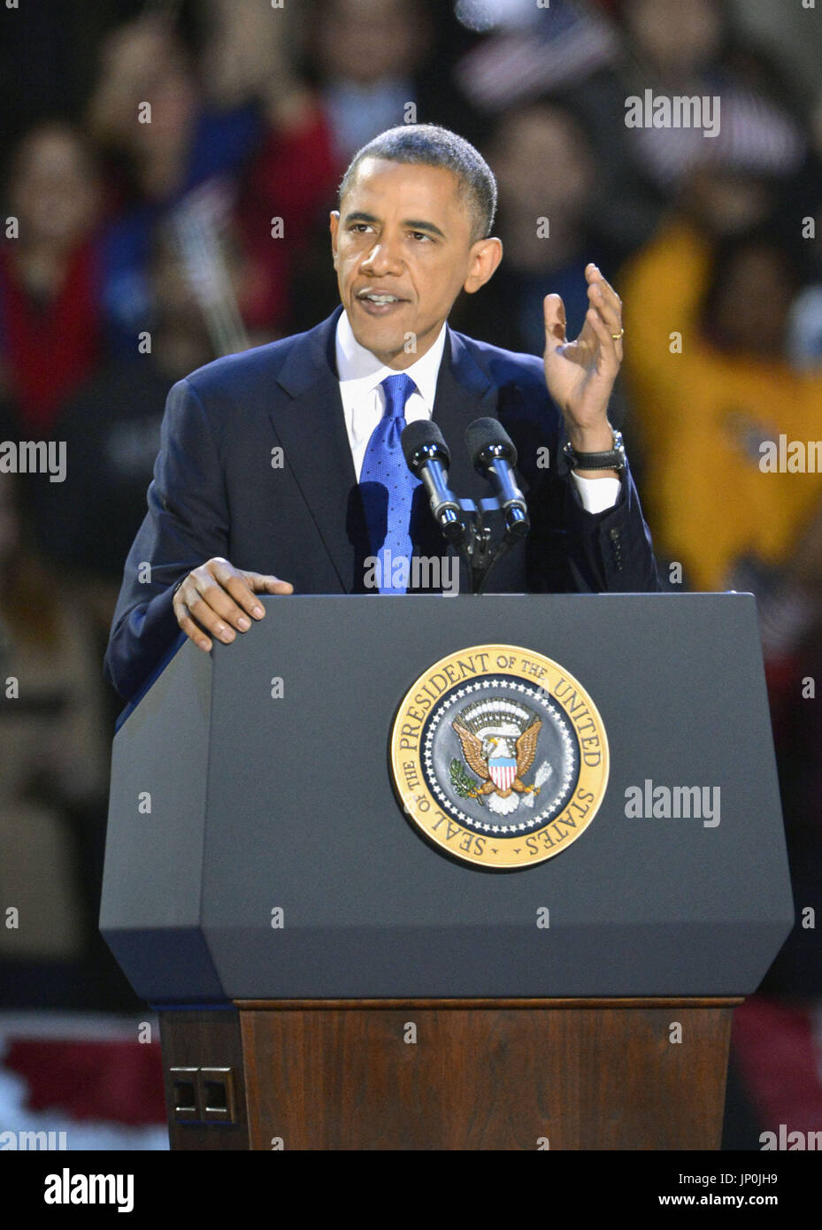 CHICAGO, United States - U.S. President Barack Obama declares victory ...