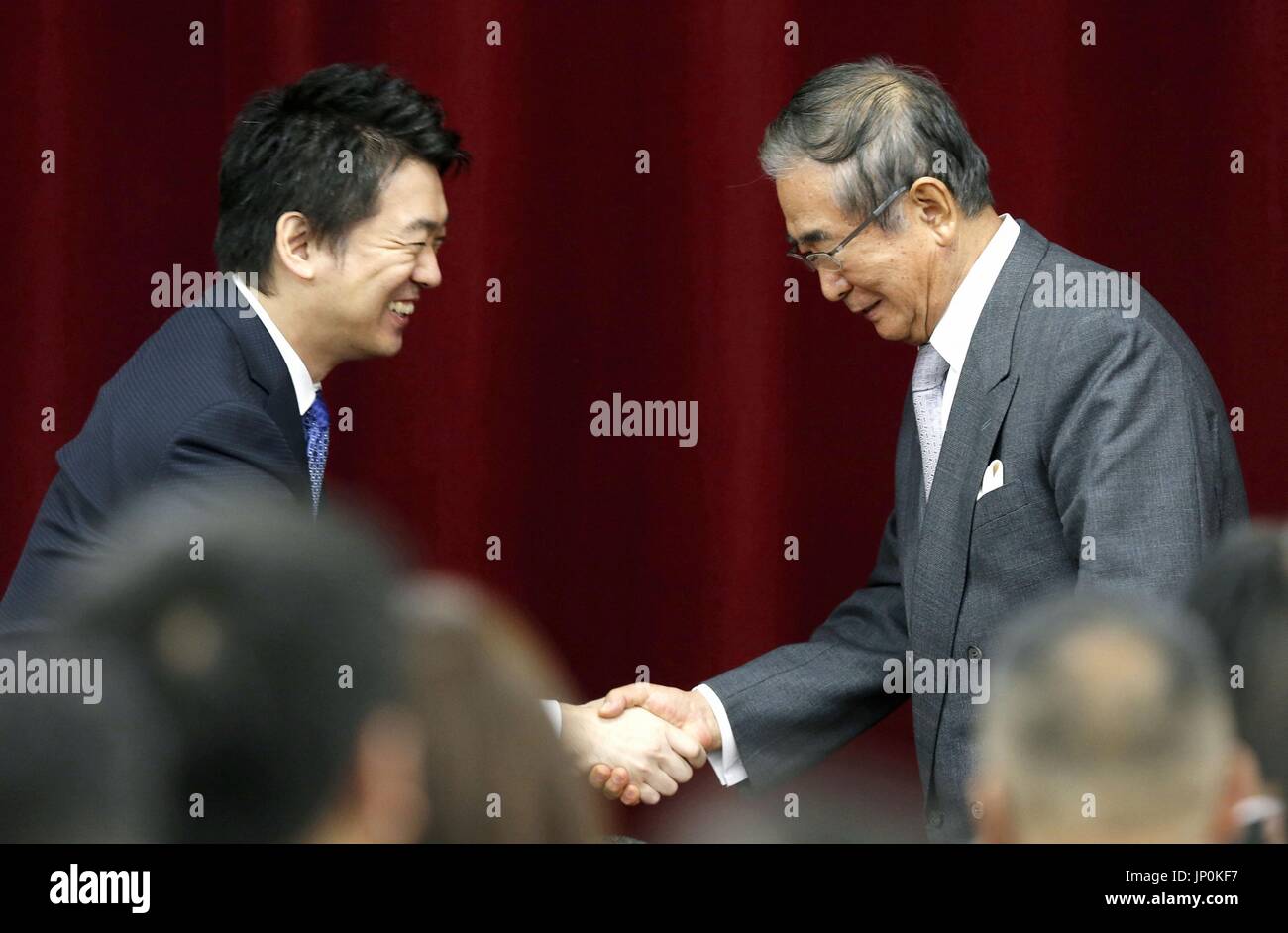 OSAKA, Japan - Osaka Mayor Toru Hashimoto (L) and former Tokyo Gov ...