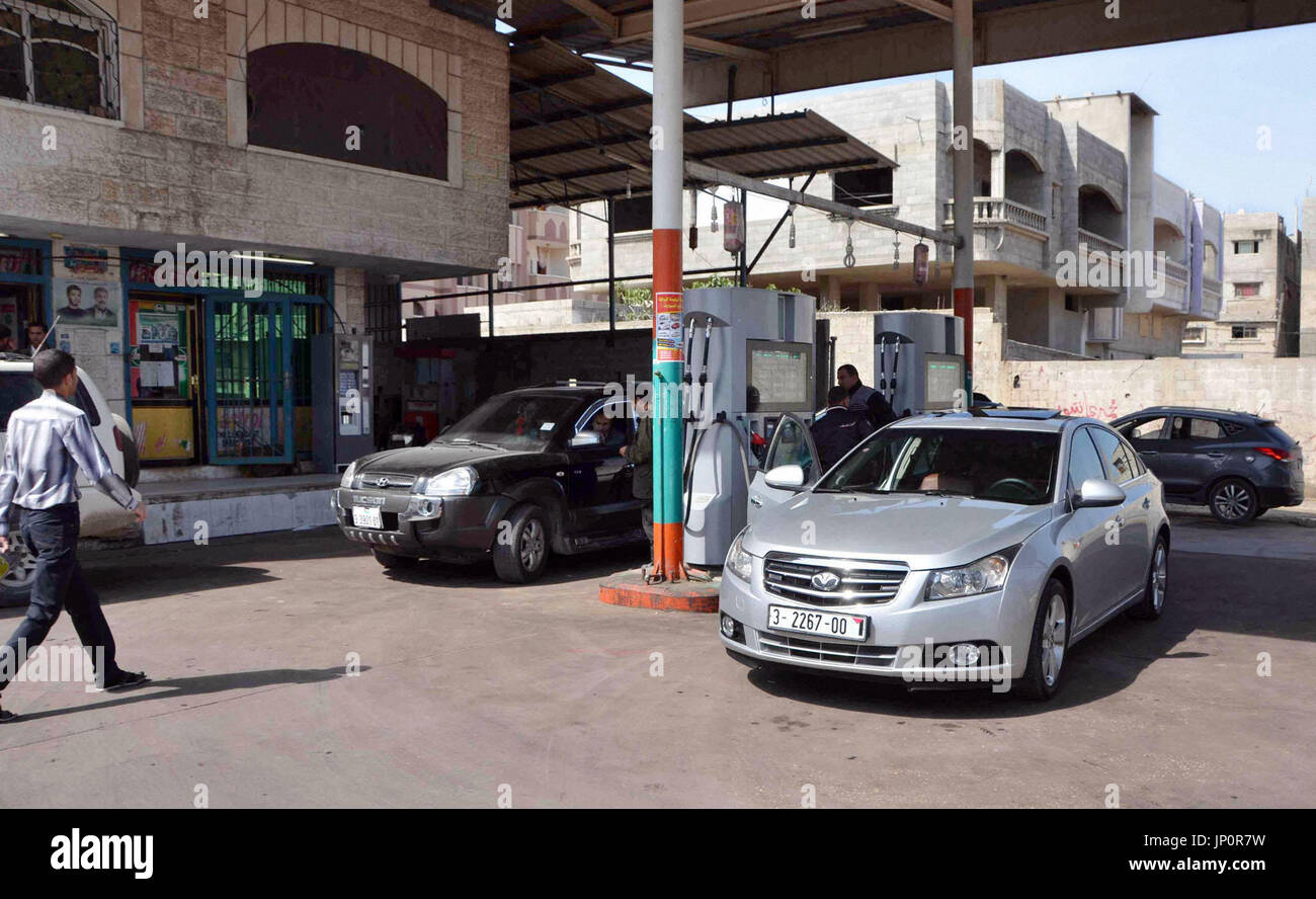GAZA, Palestinian Authority - Photo shows a gas station in Gaza in the ...