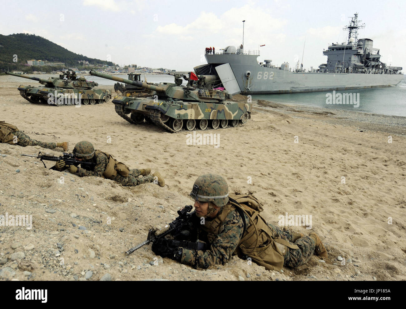 SEOUL, South Korea - U.S. and South Korean soldiers take part in a ...