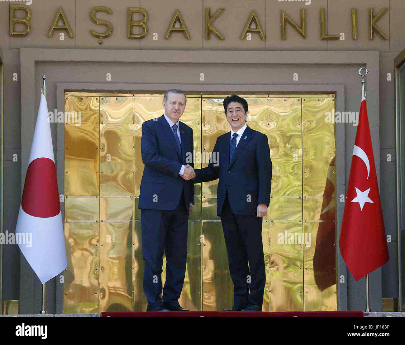 ANKARA, Turkey - Japanese Prime Minister Shinzo Abe (R) and his Turkish ...