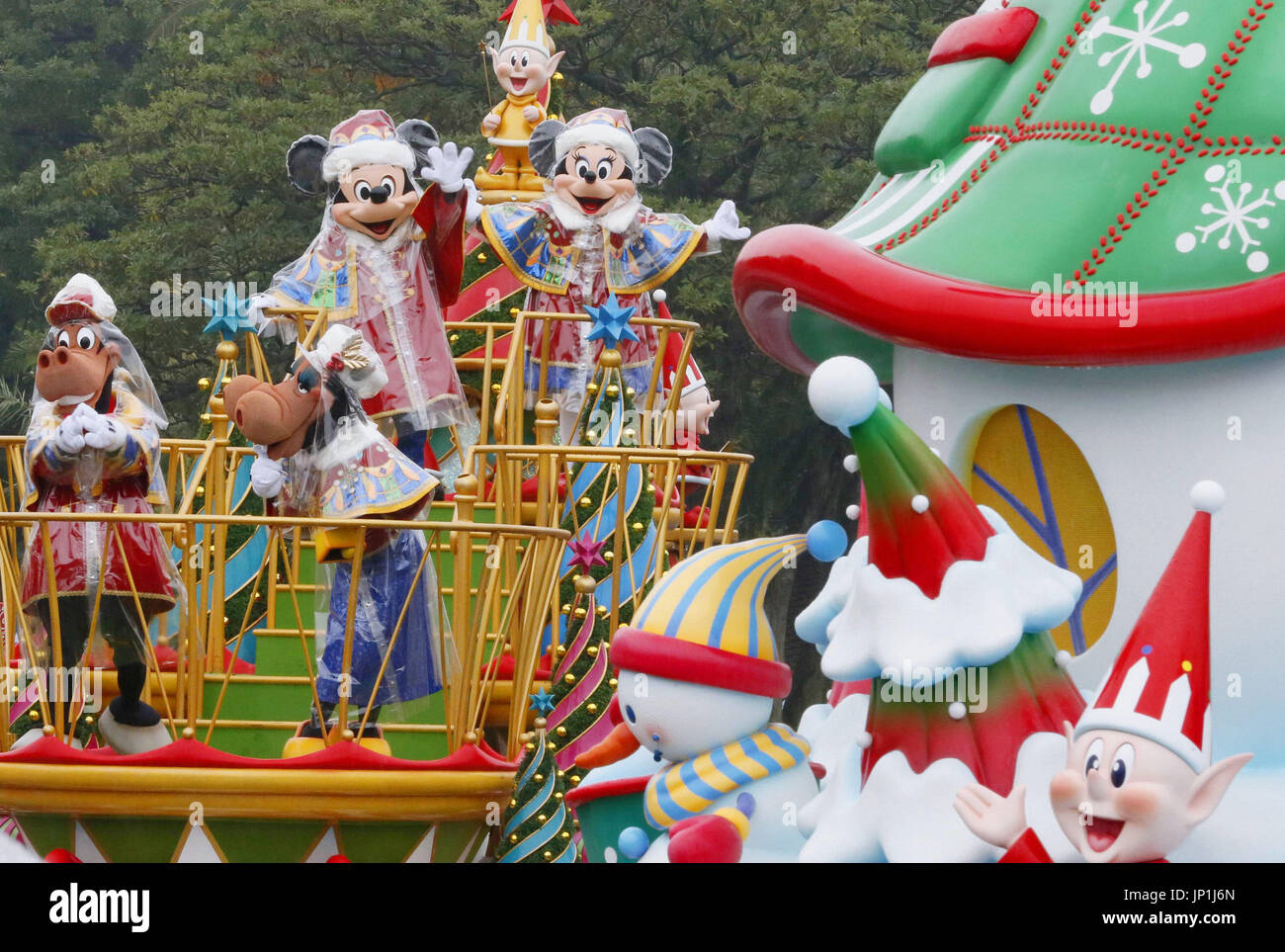 URAYASU, Japan - Mickey Mouse and Minnie Mouse parade at Tokyo ...