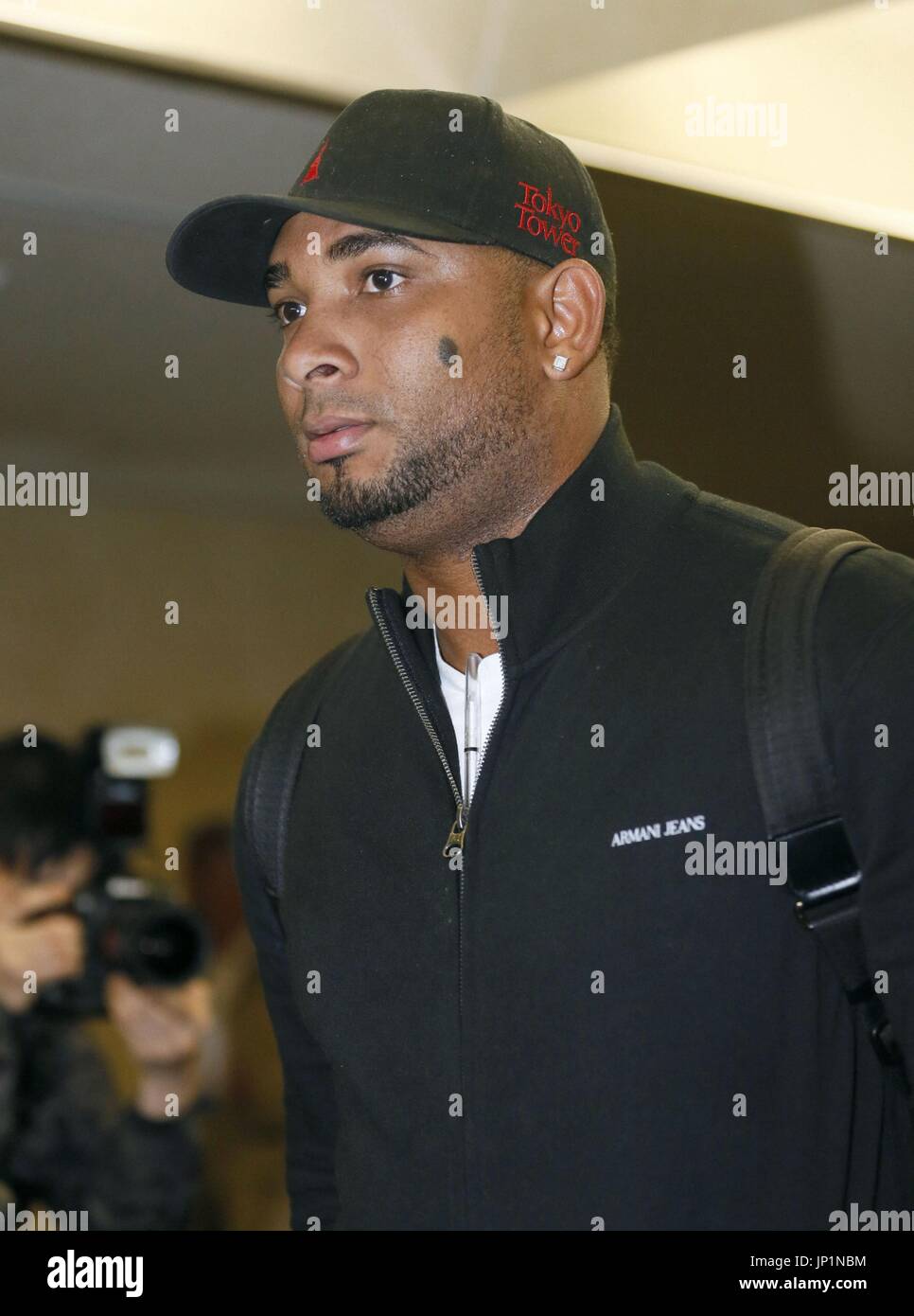 NARITA, Japan - Yakult Swallows slugger Wladimir Balentien arrives at ...
