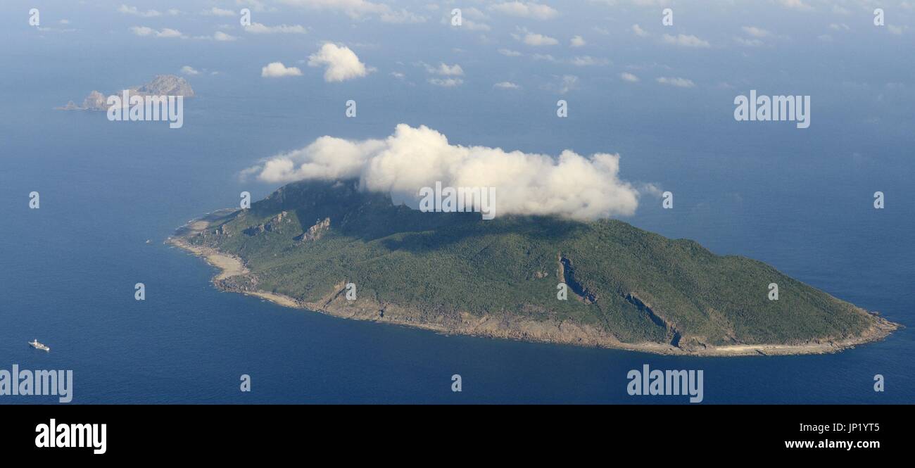 MIYAKOJIMA, Japan - Photo taken from a Kyodo News airplane shows ...