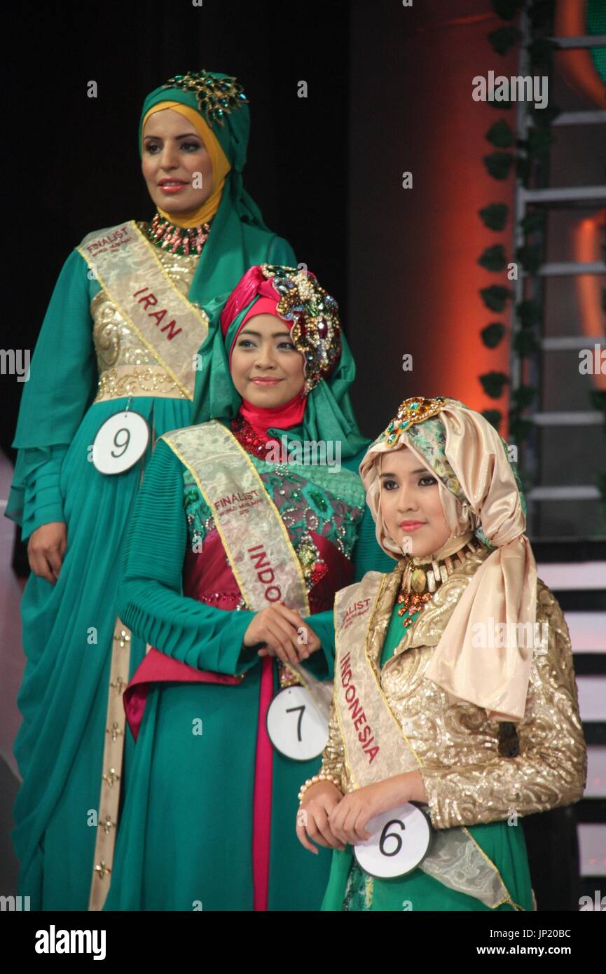 JAKARTA, Indonesia - Photo shows contestants in a beauty contest of ...