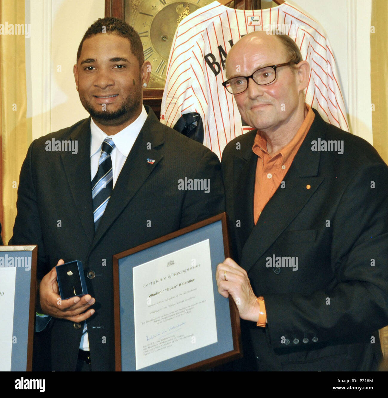 TOKYO, Japan - Yakult Swallows outfielder Wladimir Balentien (L) and ...