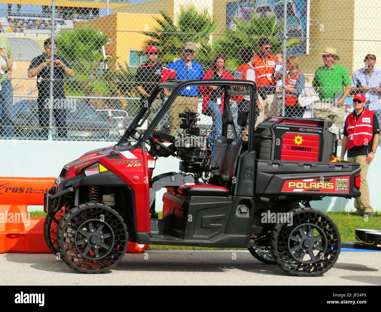 WASHINGTON, United States - Hubo, a humanoid robot built by a team of ...