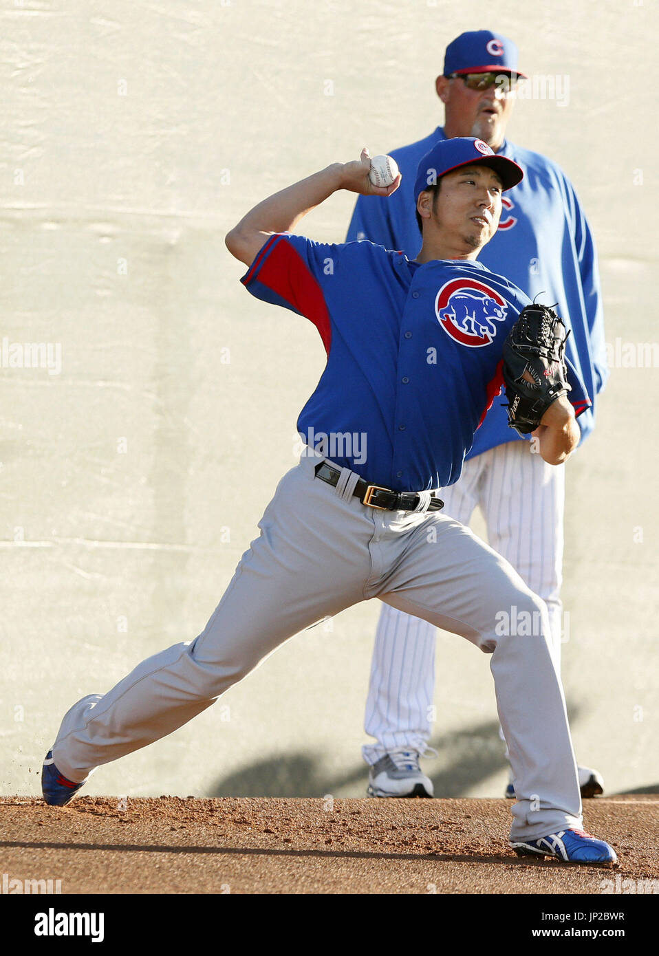 MESA, United States - The Chicago Cubs' Japanese pitcher Kyuji Fujikawa ...