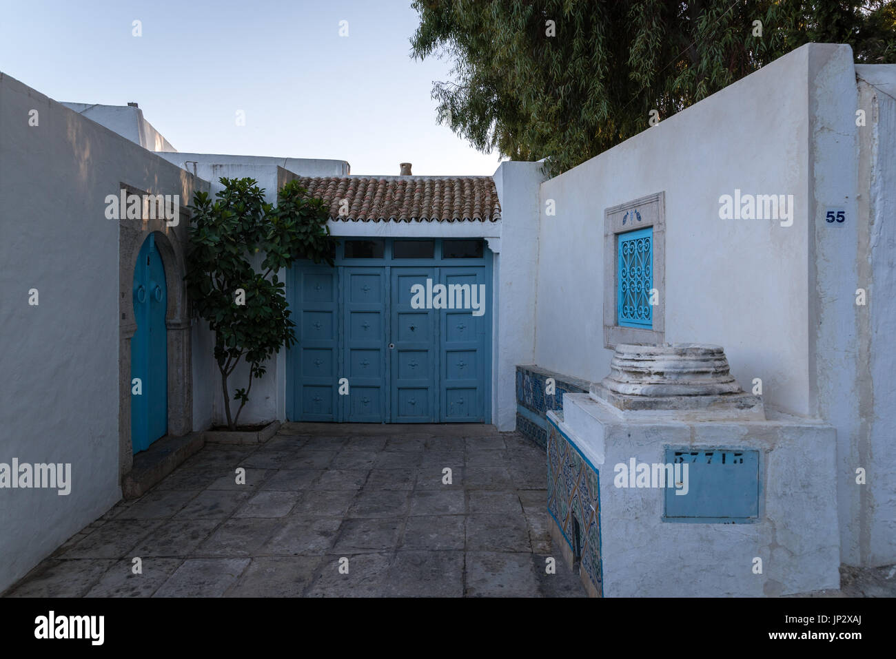 Travel to tunisia hi-res stock photography and images - Alamy