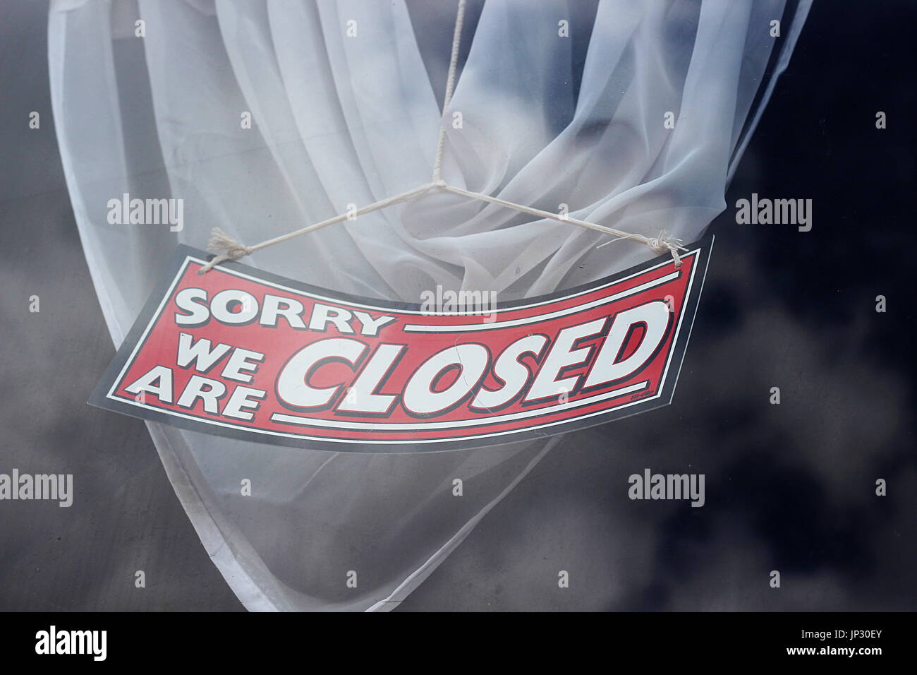 Cafe closed sign hi-res stock photography and images - Alamy