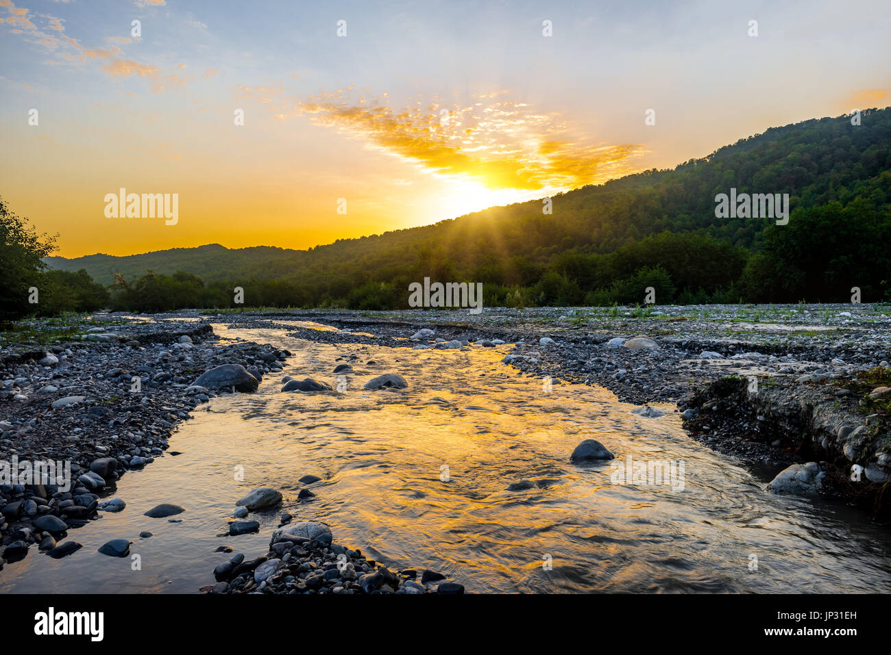 Sunrise fast river horizon hi-res stock photography and images - Alamy