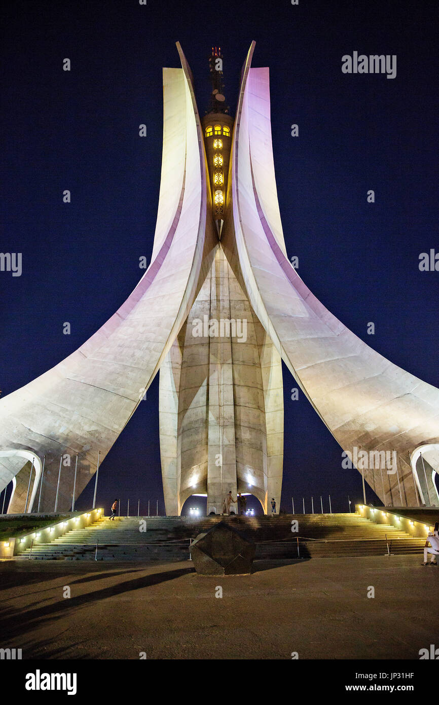 Martyrs' memorial, algiers hi-res stock photography and images - Alamy
