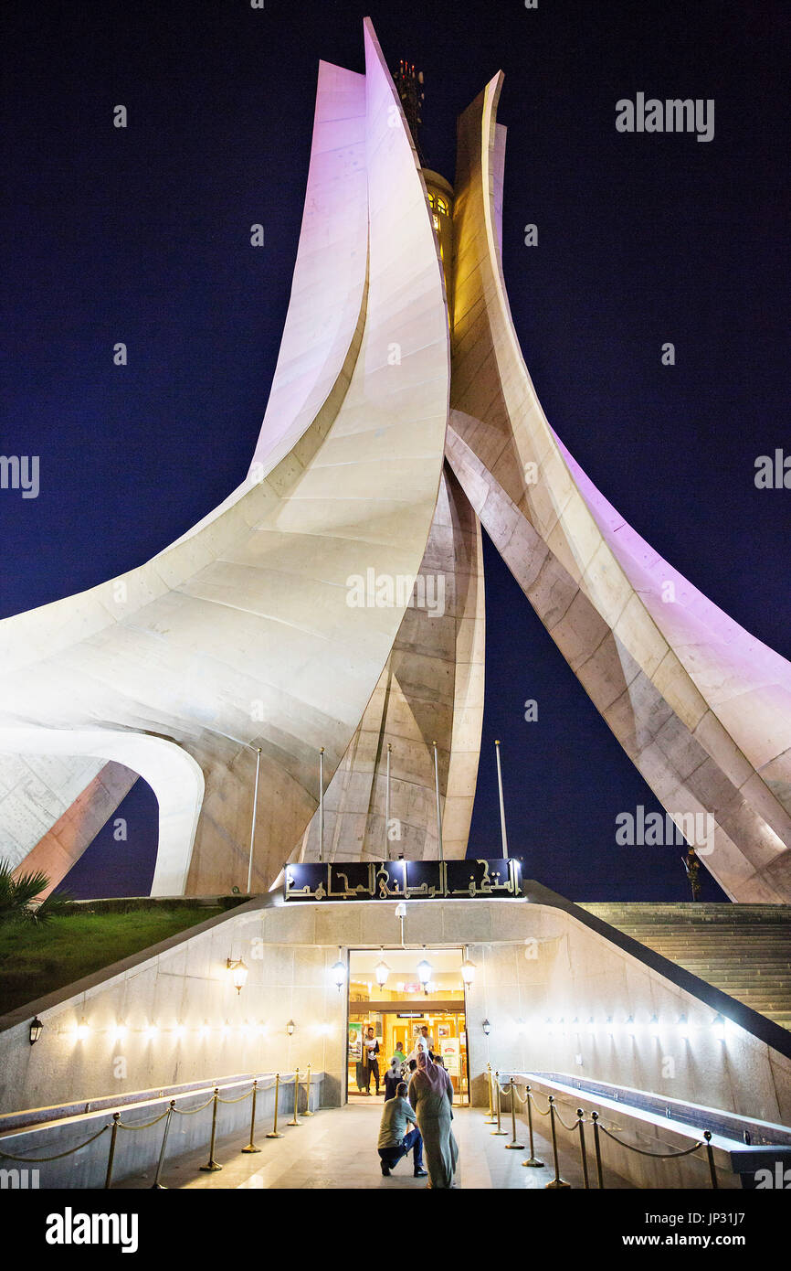 Martyrs memorial of algeria hi-res stock photography and images - Alamy