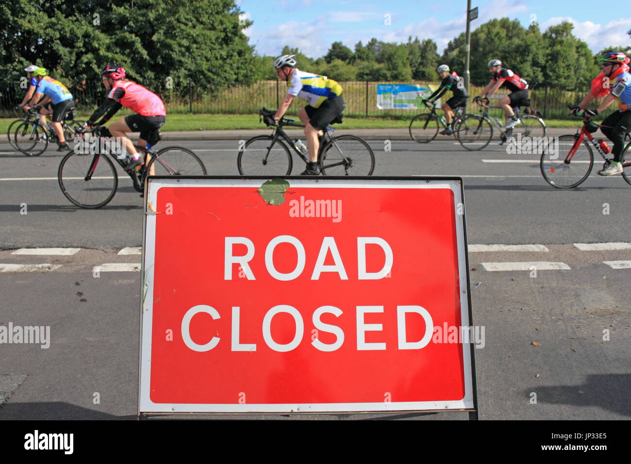 Ride london surrey 100 hi-res stock photography and images - Alamy