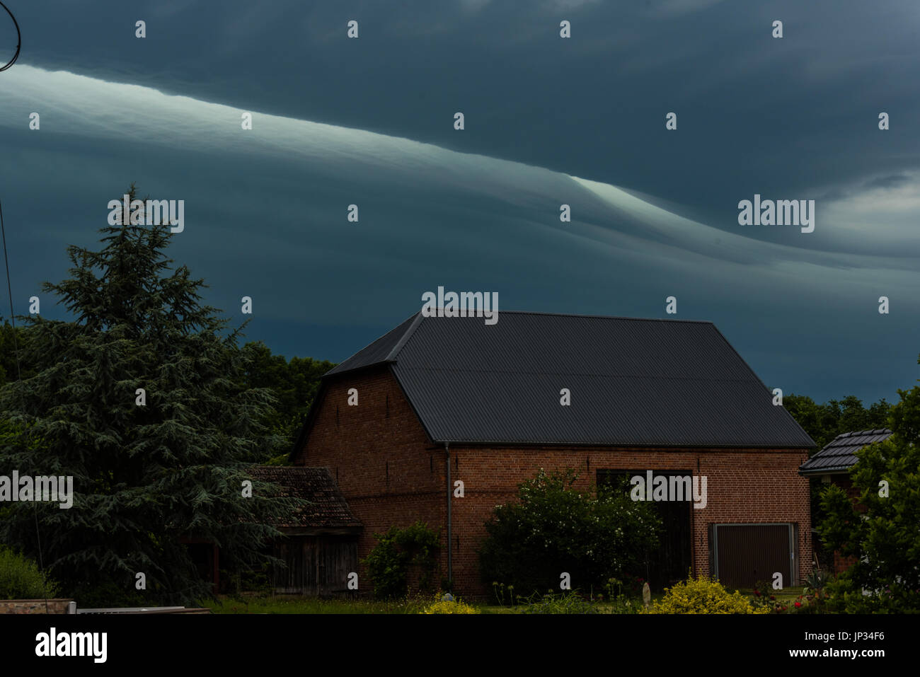Big rain clouds hi-res stock photography and images - Alamy