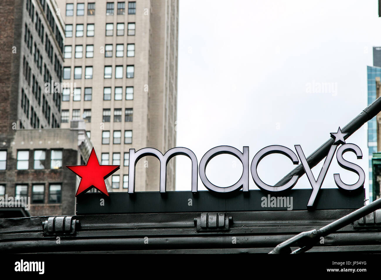 Macys logo hi-res stock photography and images - Alamy