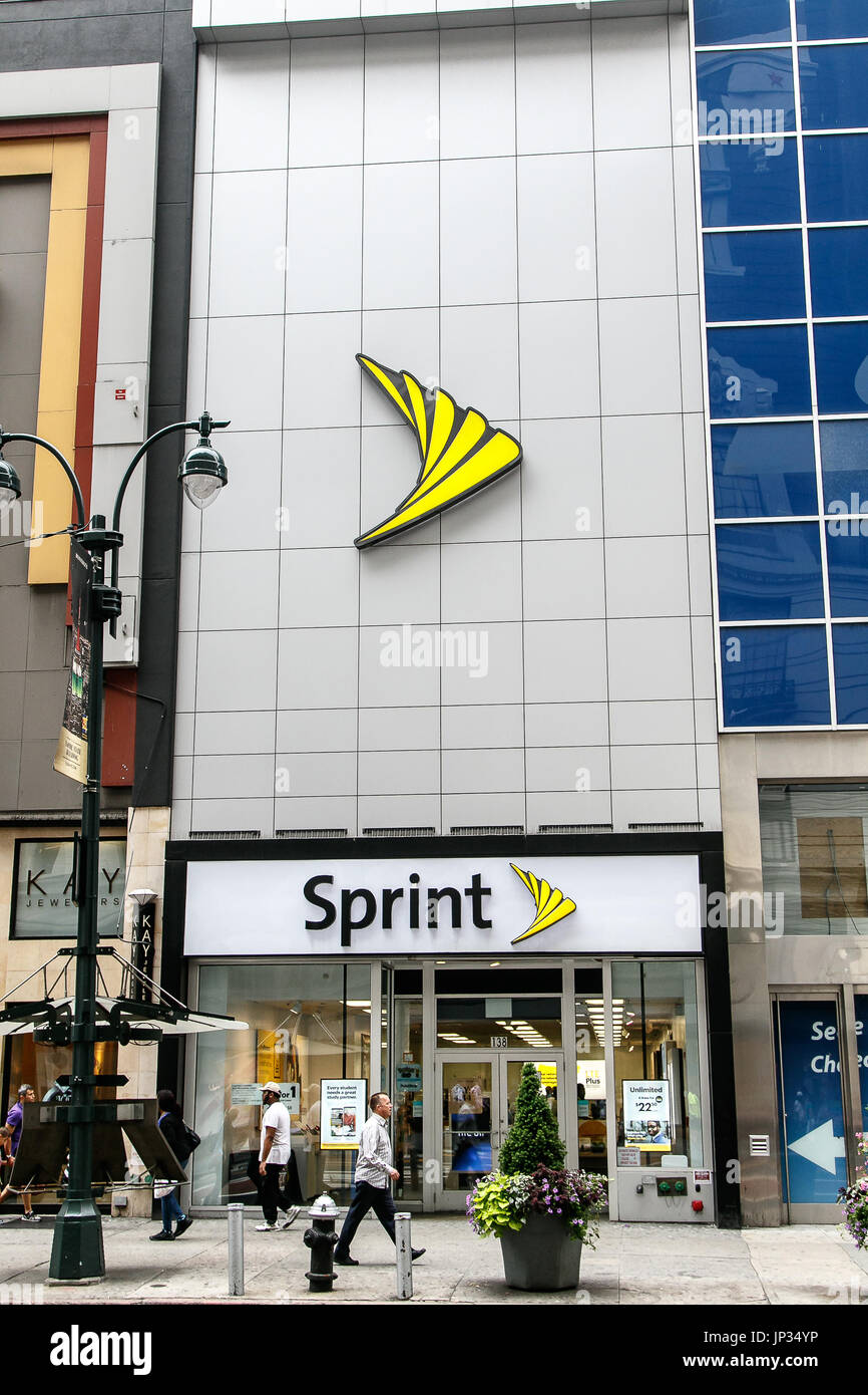Sprint logo hi-res stock photography and images - Alamy