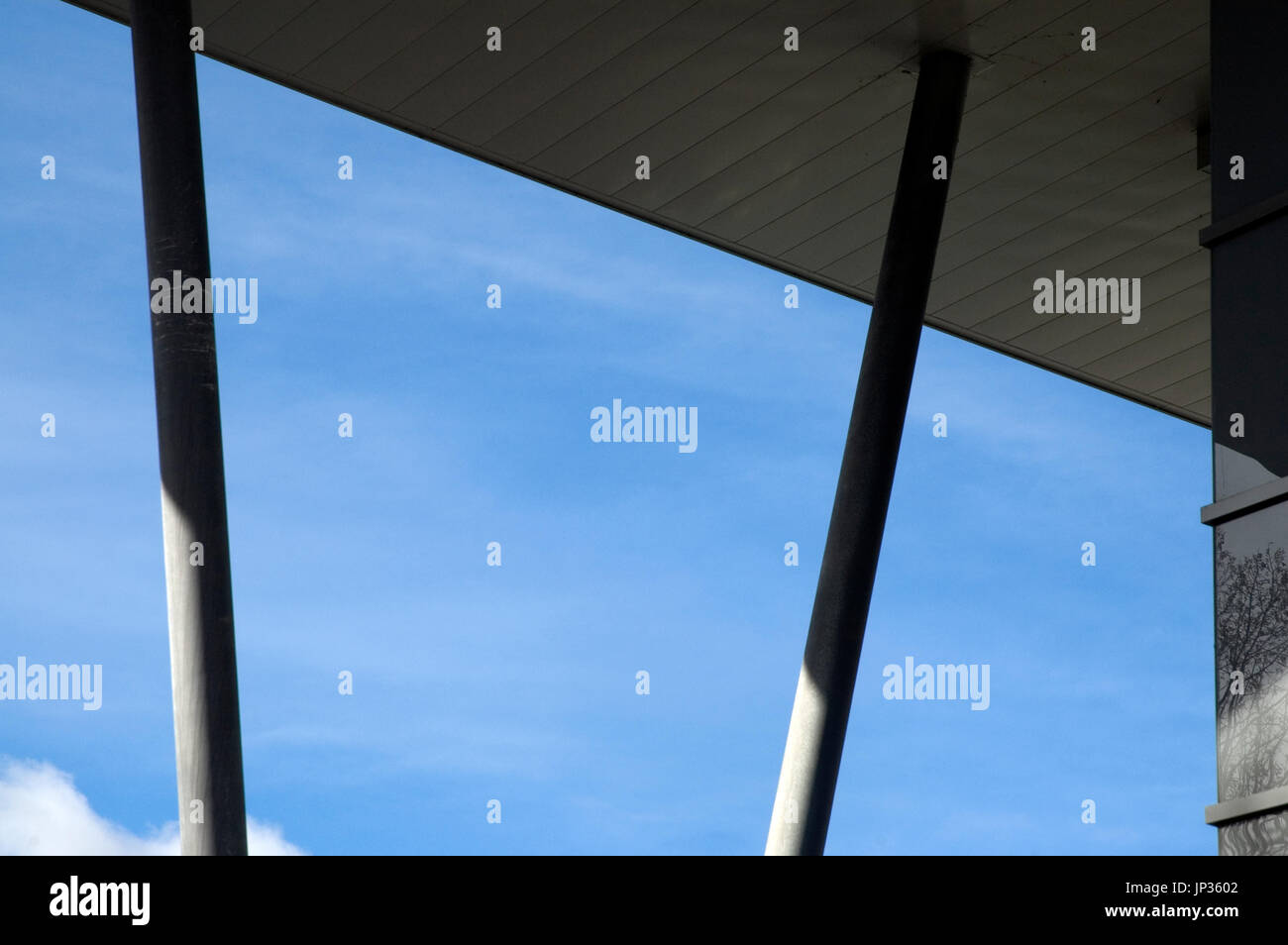 Concrete buttresses hi-res stock photography and images - Alamy