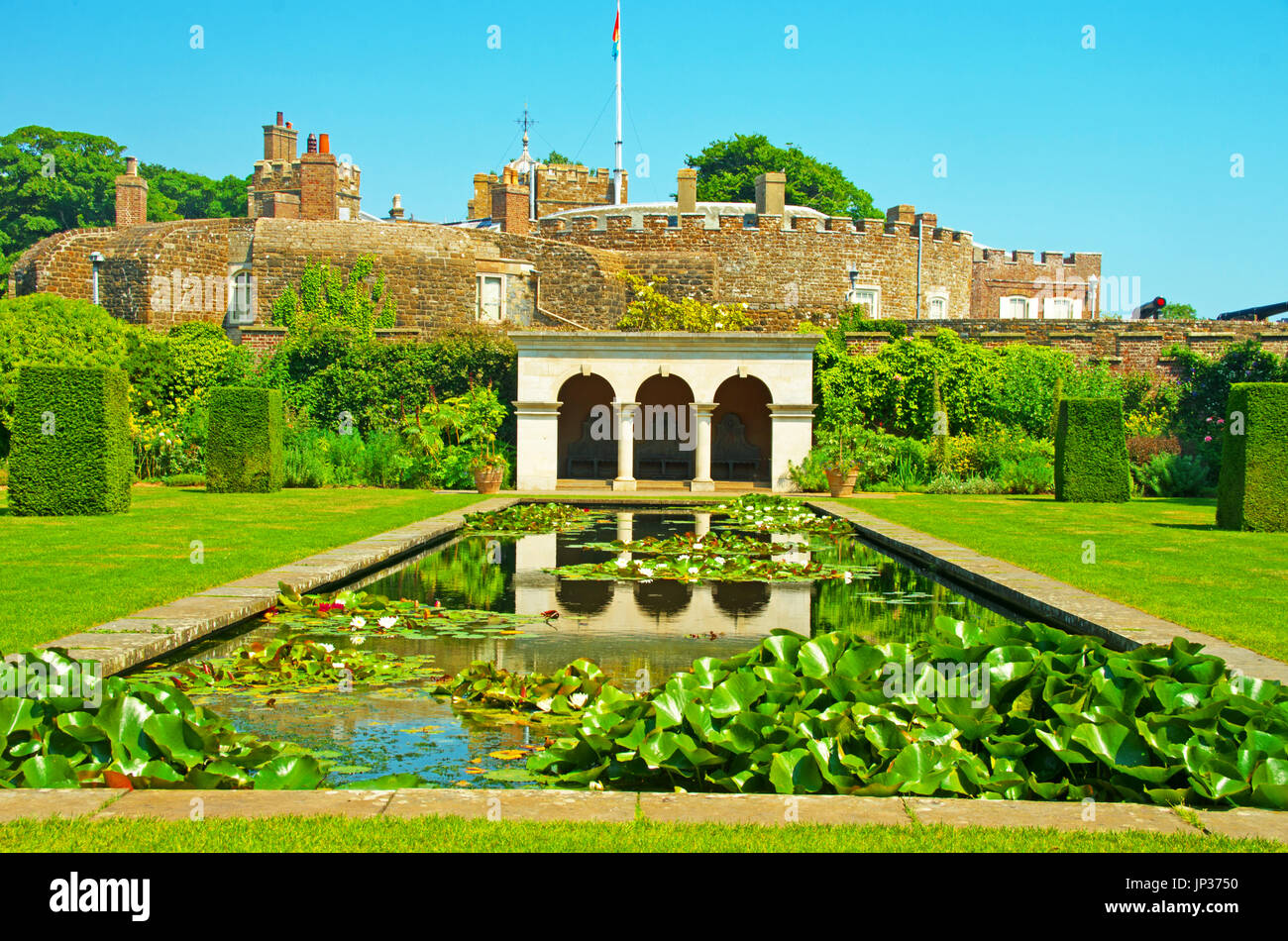 Lily castle hi-res stock photography and images - Alamy