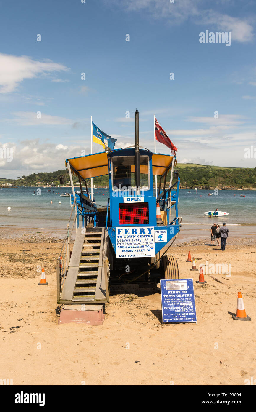 The Sea-Tractor Ferry, South Sands beach, Salcombe, Devon, UK Stock ...