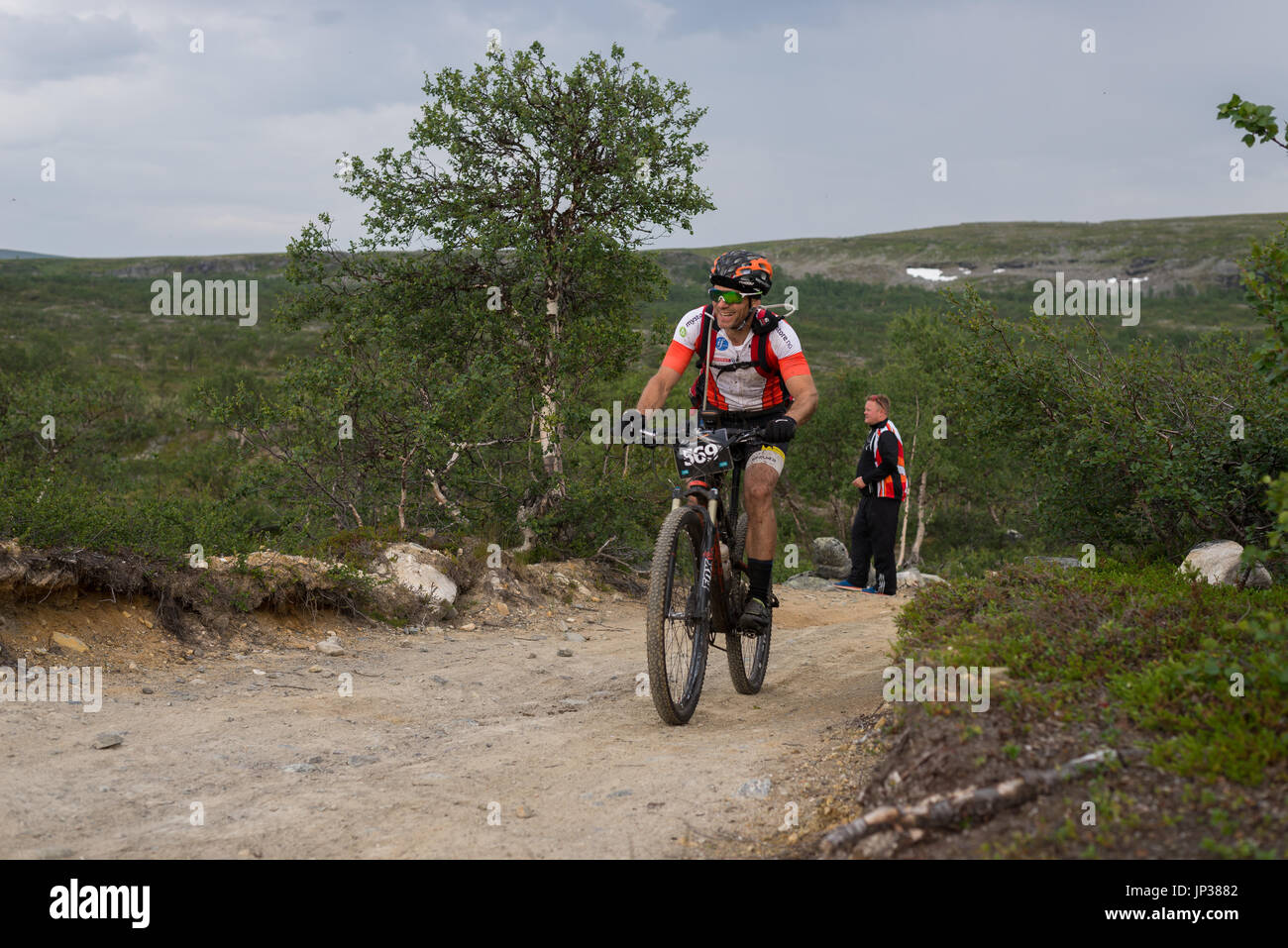 Bicycling hi-res stock photography and images - Alamy