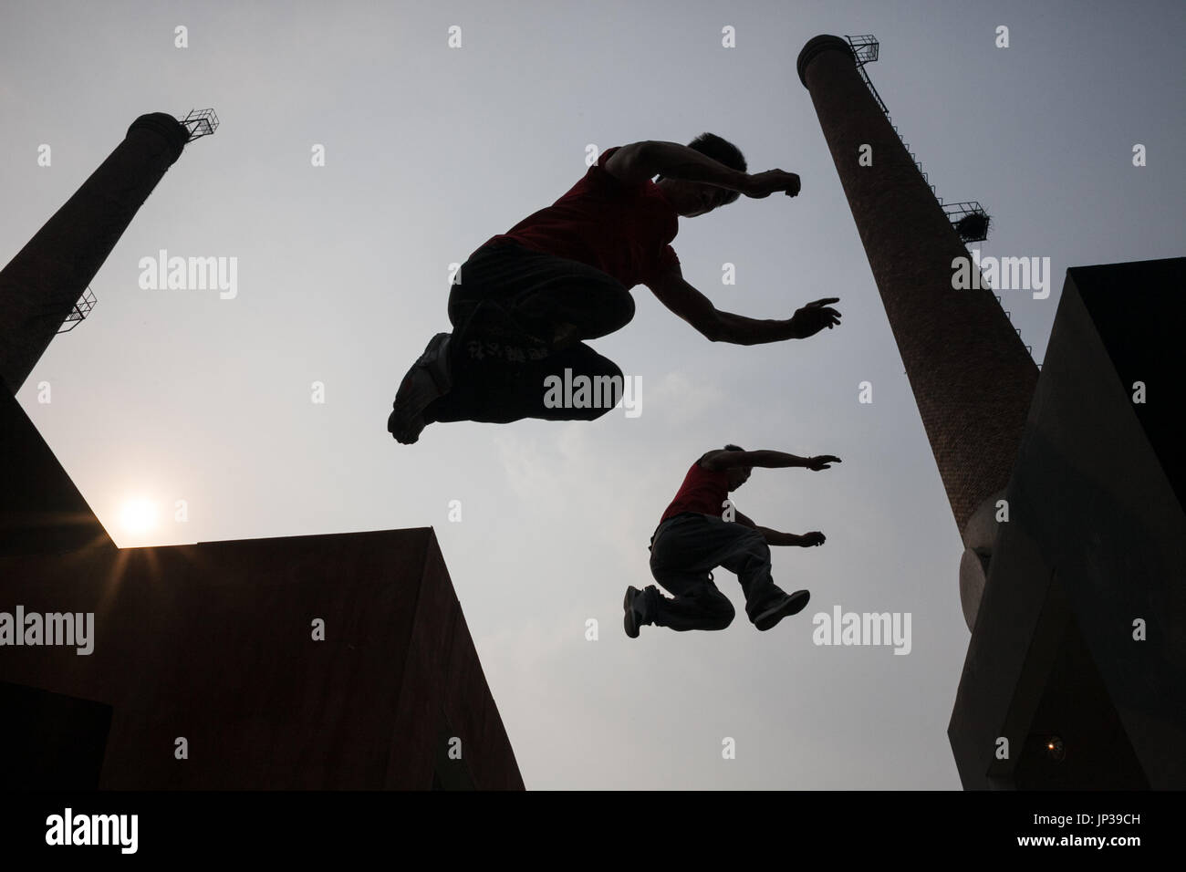Parkour stuntman hi-res stock photography and images - Alamy