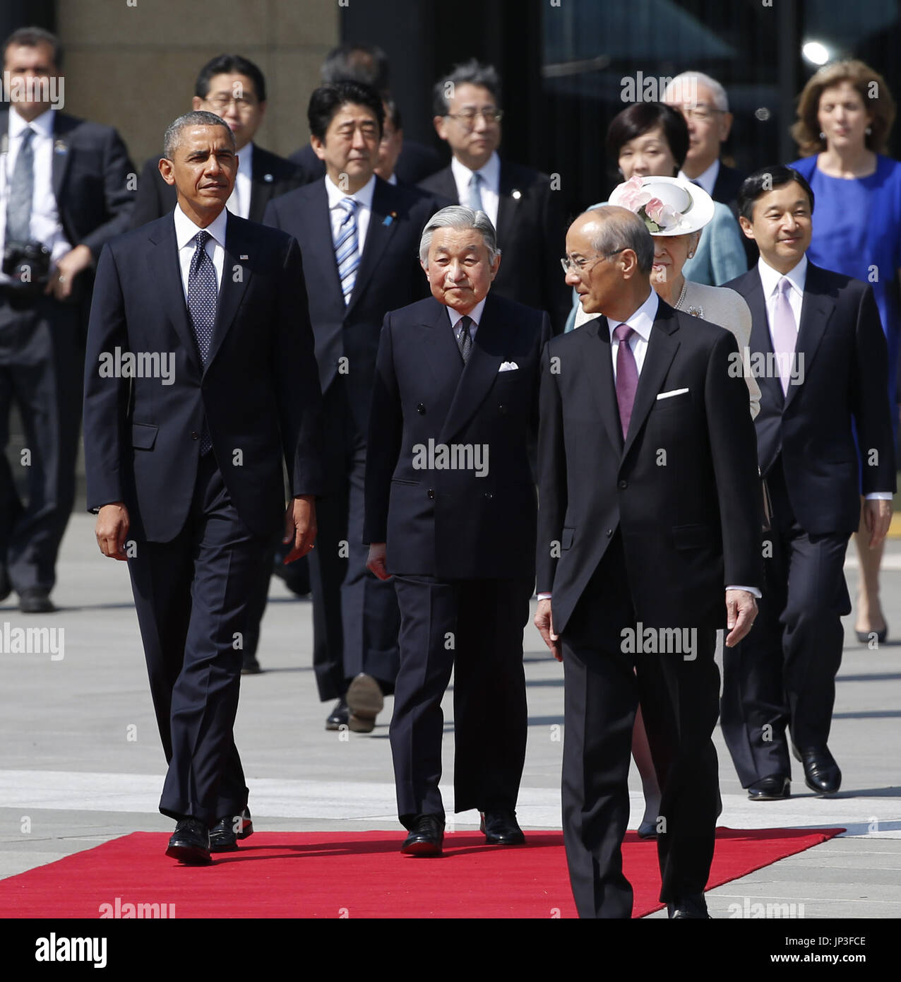 TOKYO, Japan - U.S. President Barack Obama (L), Japanese Emperor ...