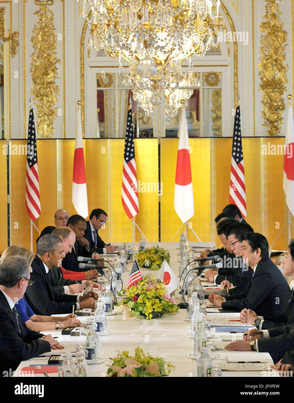 TOKYO, Japan - U.S. President Barack Obama (3rd from L) and Japanese ...