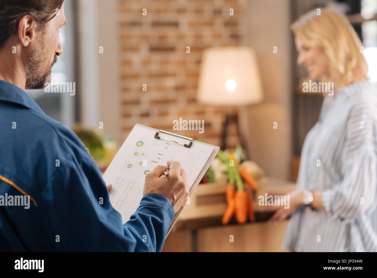 Delivery confirmation hi-res stock photography and images - Alamy