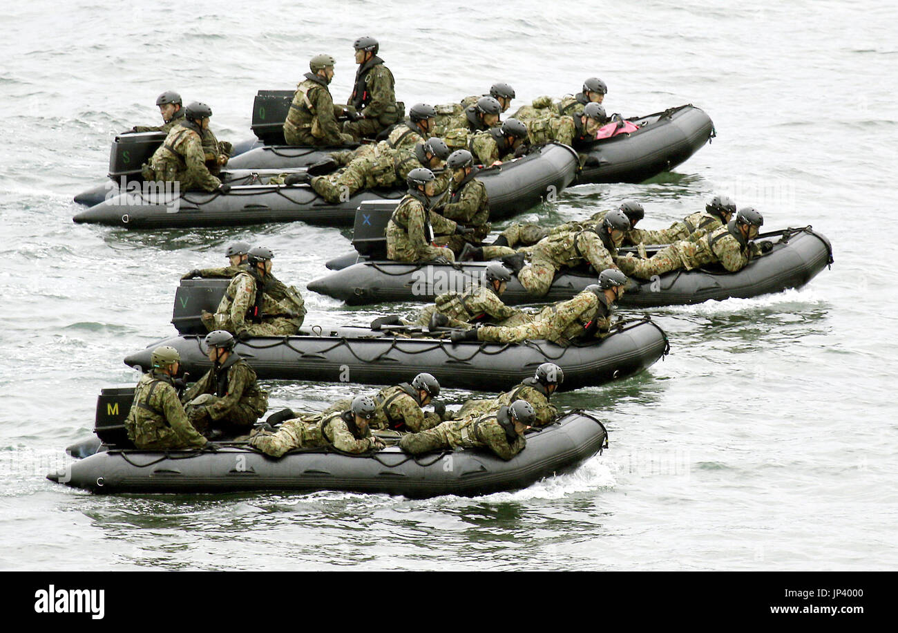 SETOUCHI, Japan - Ground Self-Defense Force personnel trained to ...
