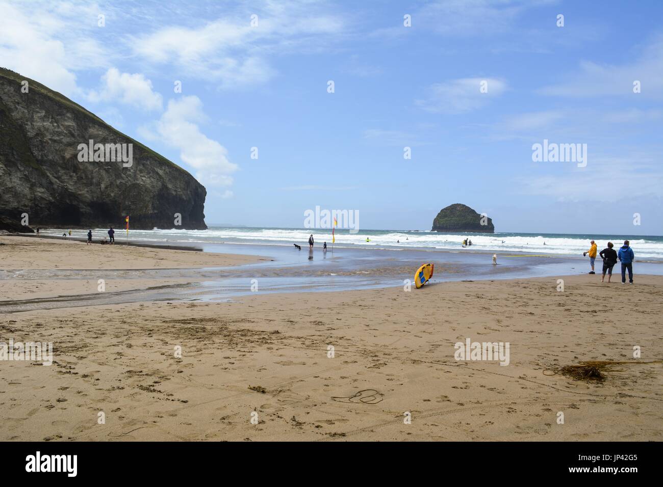 Trebarwith Strand beach in North Cornwall Stock Photo - Alamy