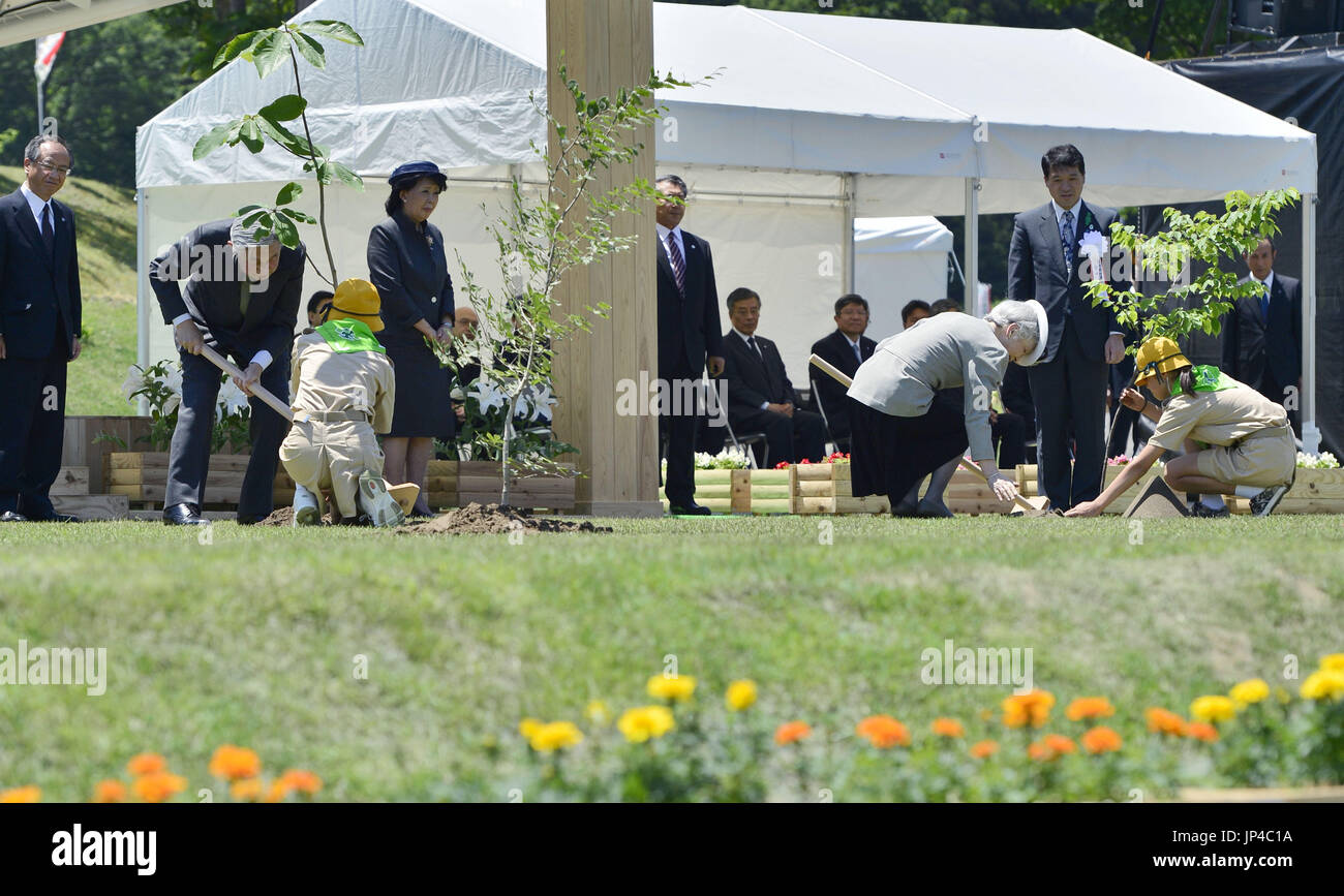 NAGAOKA, Japan - Emperor Akihito (2nd from L) and Empress Michiko (3rd ...