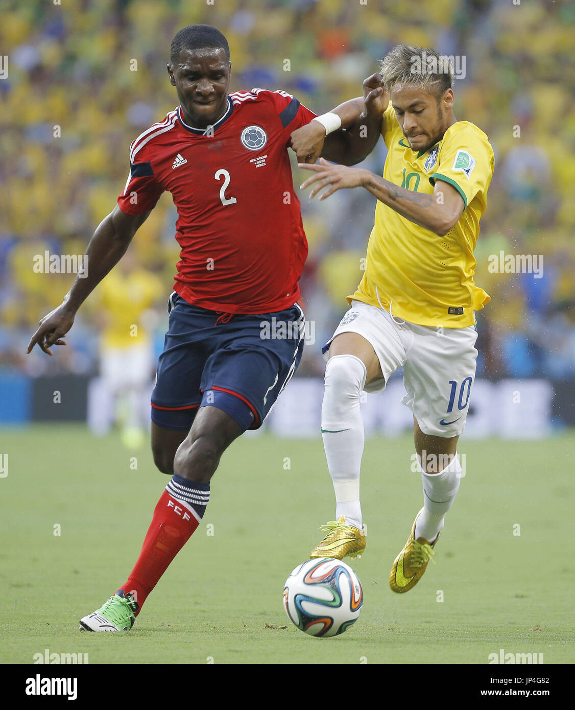 FORTALEZA, Brazil - Colombia defender Cristian Zapata (L) and Brazil ...