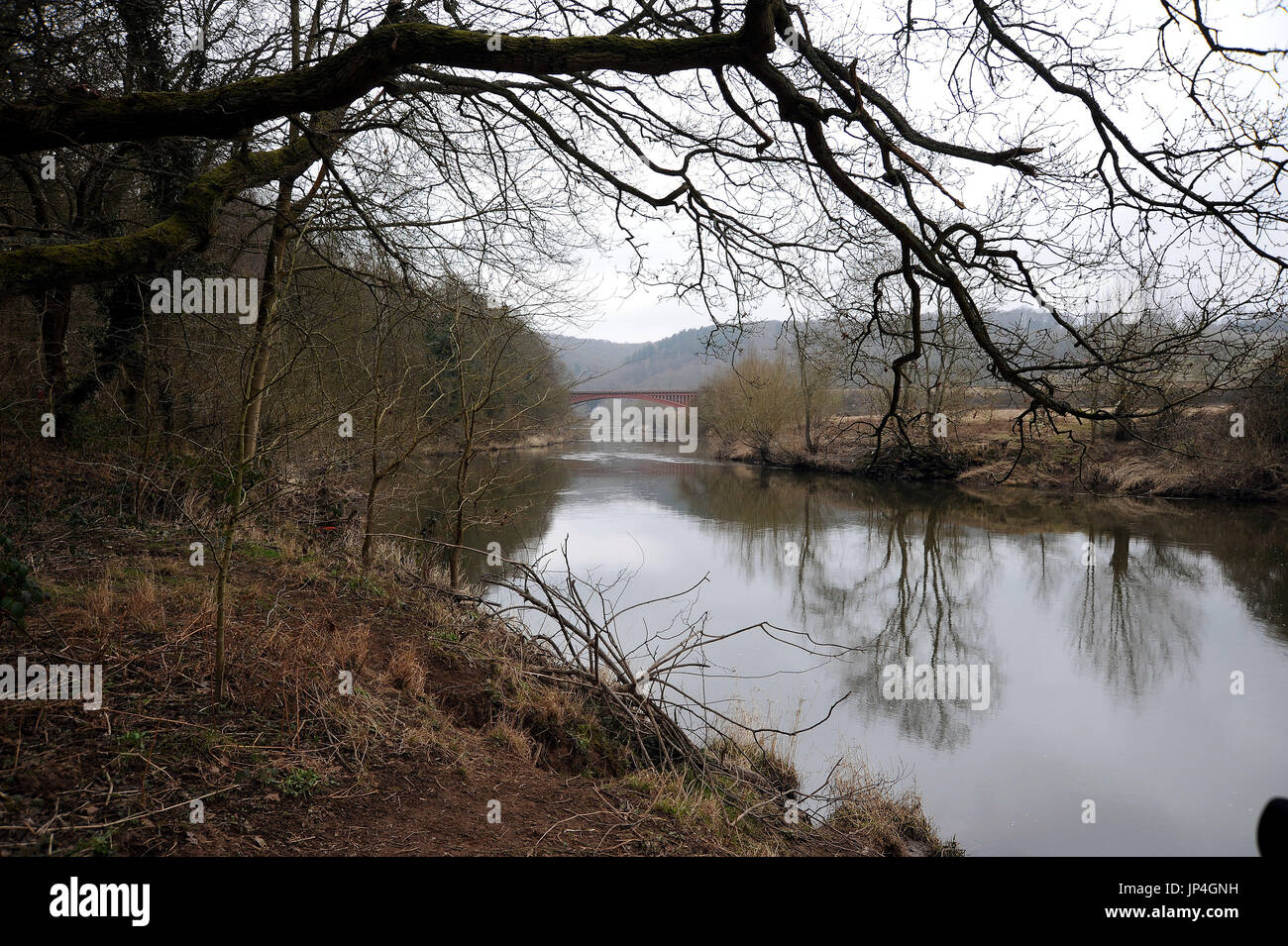 Victoria Bridge and River Severn, Arley Stock Photo - Alamy