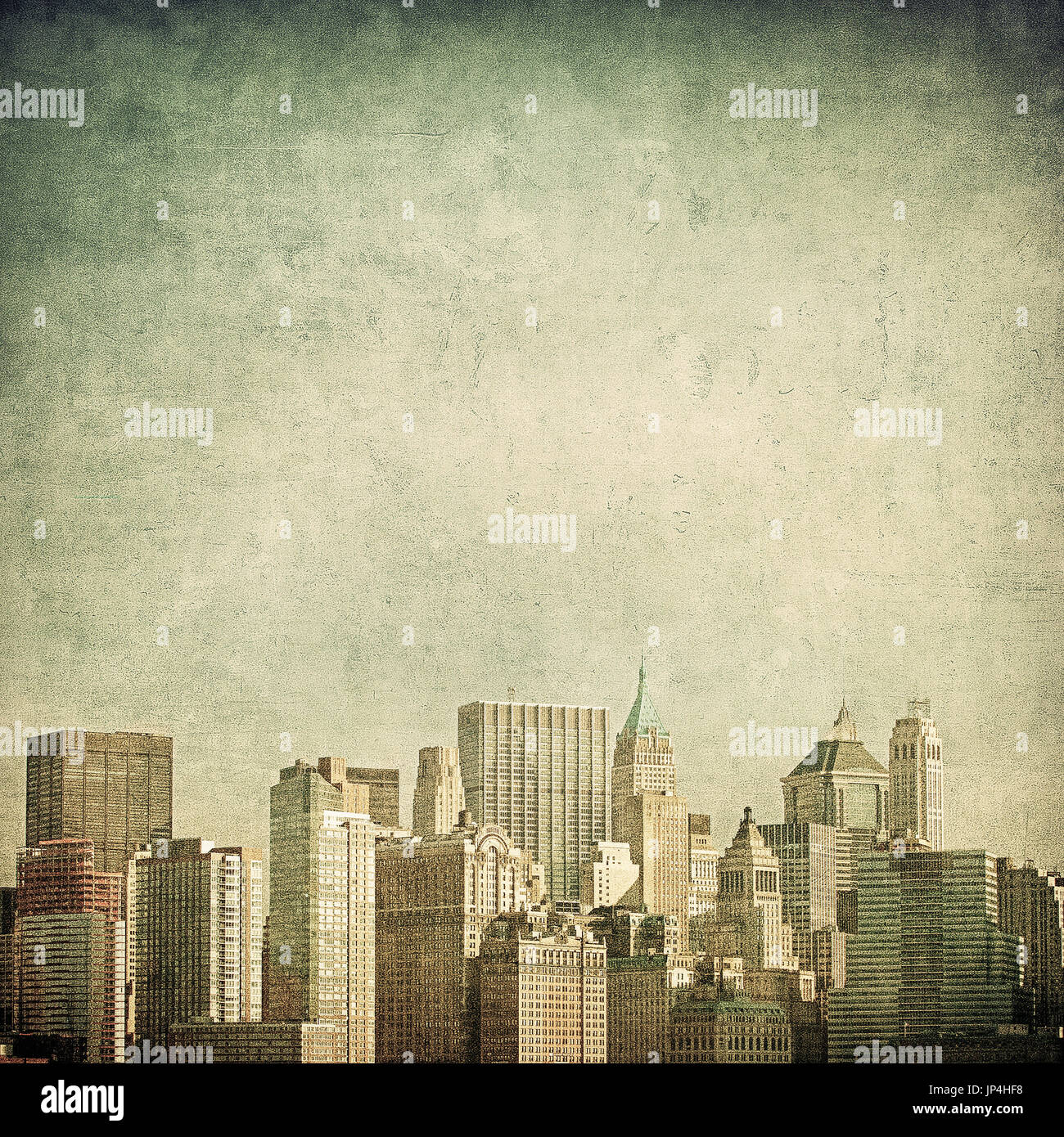 Retro skyline hi-res stock photography and images - Alamy