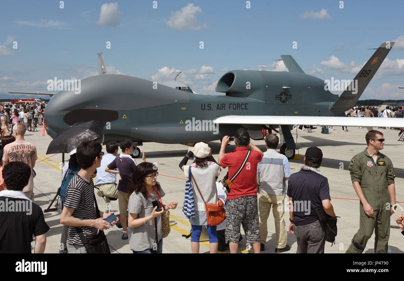 AOMORI, Japan - Aviation enthusiasts see a U.S. Global Hawk unmanned ...