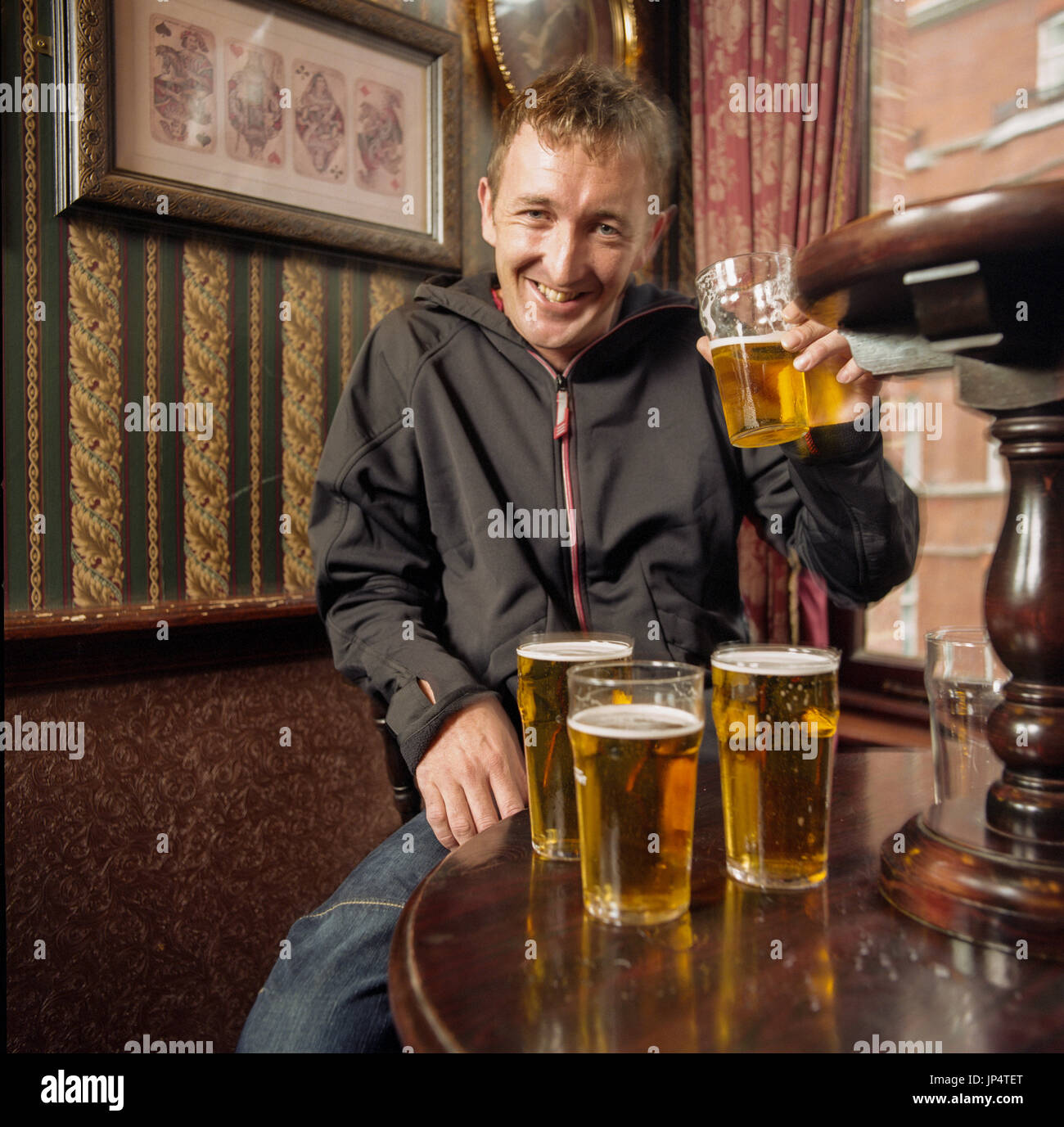 Ralph ineson the office hi-res stock photography and images - Alamy