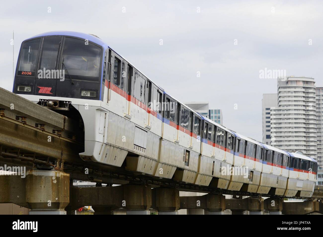 TOKYO, Japan - The 2000-series Tokyo Monorail cars introduced in 1997 ...