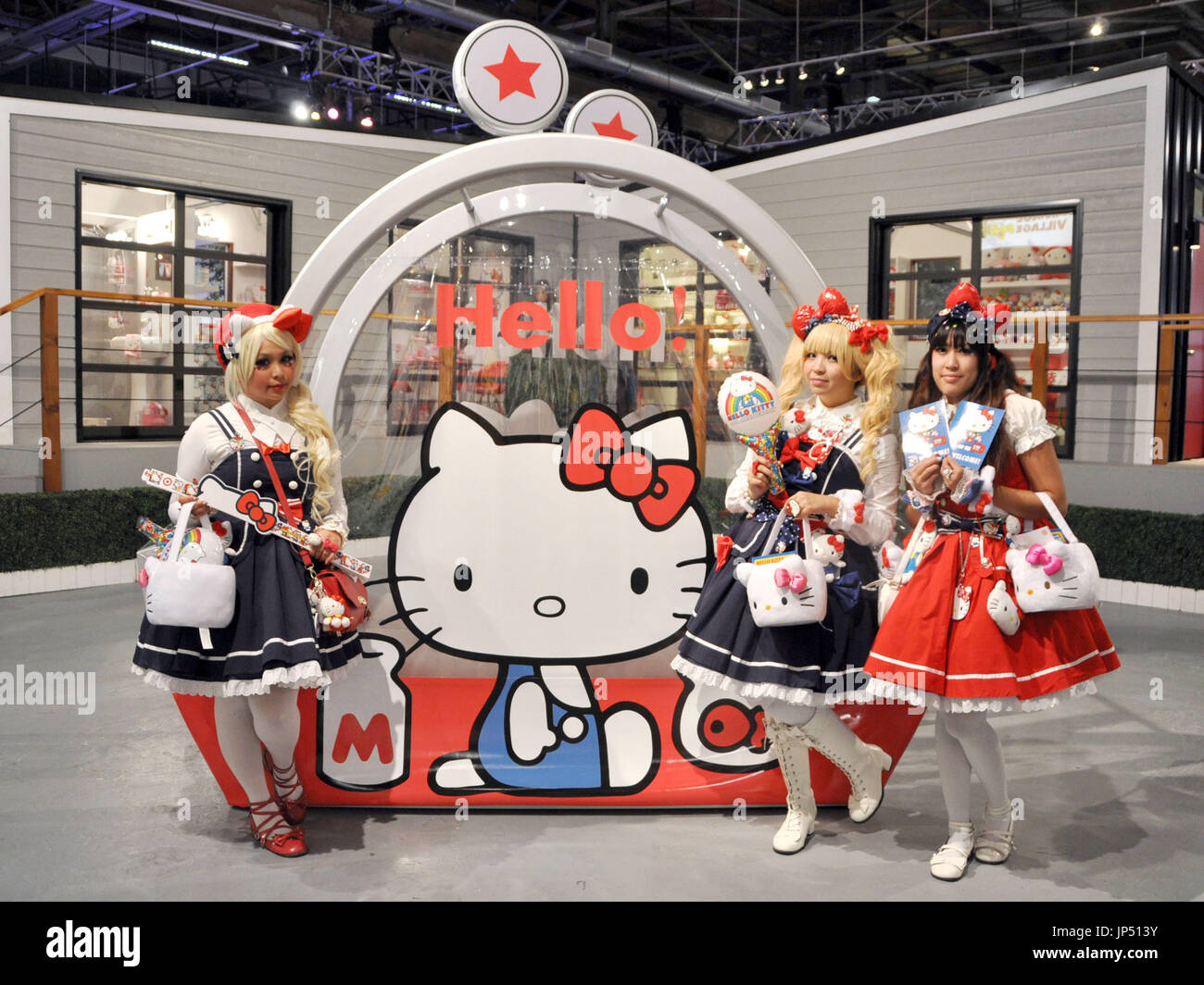 LOS ANGELES, United States - Visitors to the "Hello Kitty Con 2014 ...