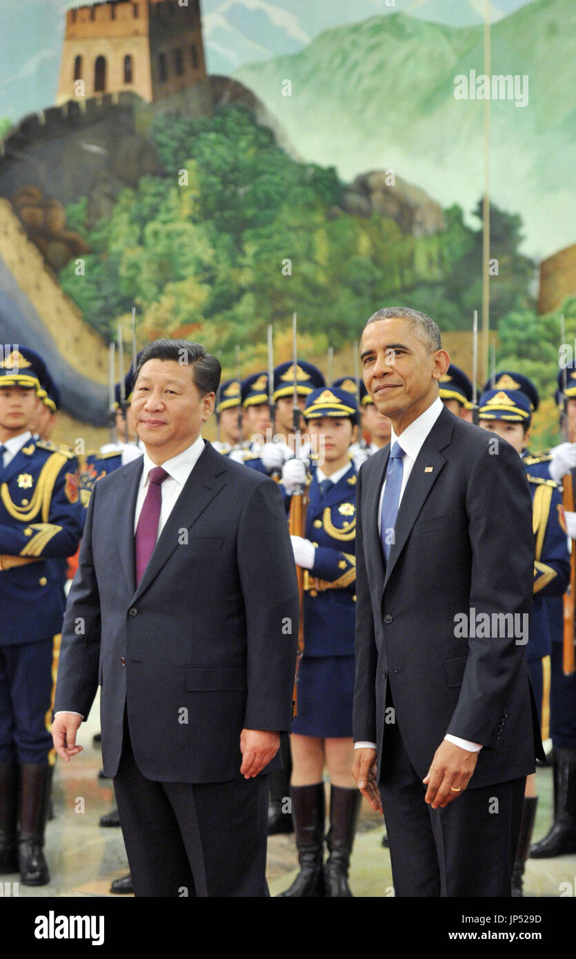 BEIJING, China - U.S. President Barack Obama (R) and Chinese President ...