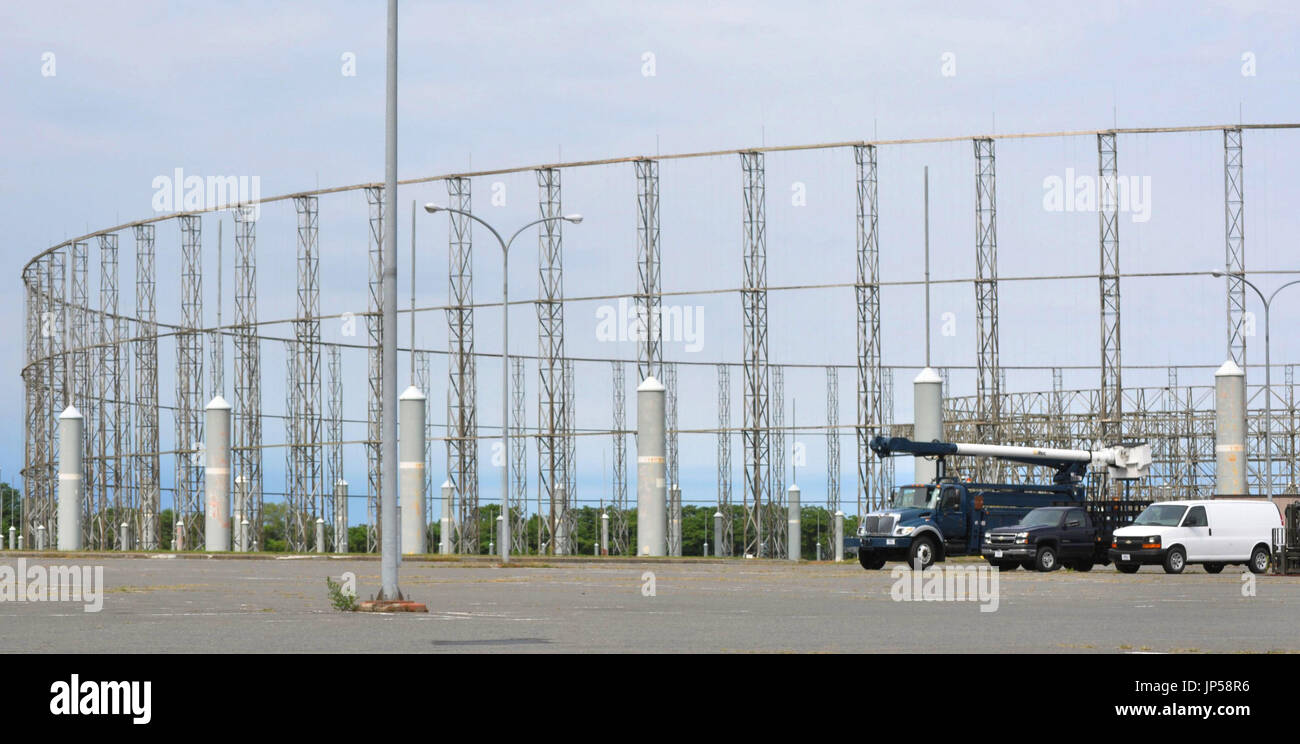 AOMORI, Japan - The U.S. military's aged antenna array at its Misawa ...