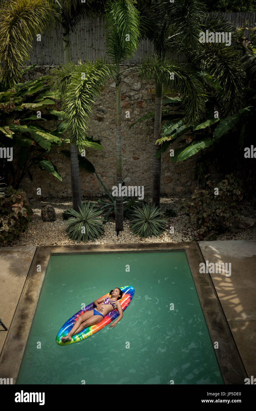 Person life raft hi-res stock photography and images - Alamy