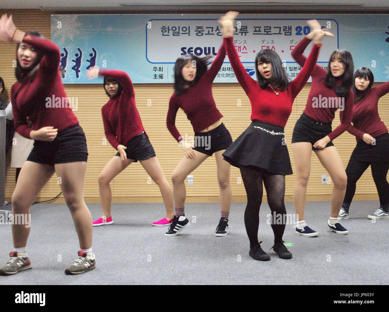 SEOUL, South Korea - Japanese and South Korean junior and senior high ...