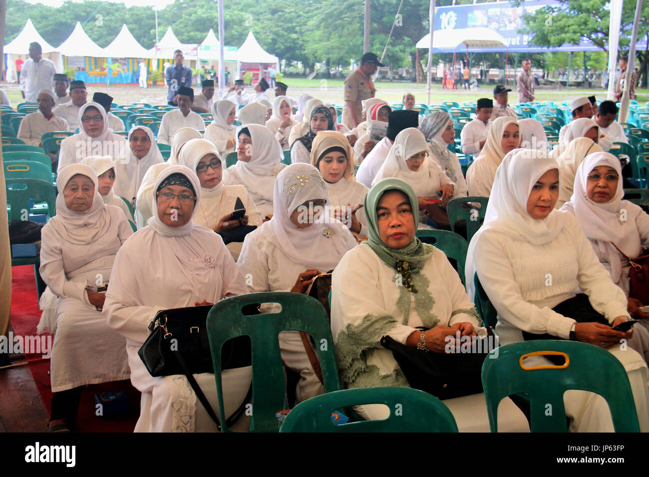 BANDA ACEH, Indonesia - Women gather in Banda Ache, Indonesia, on Dec ...
